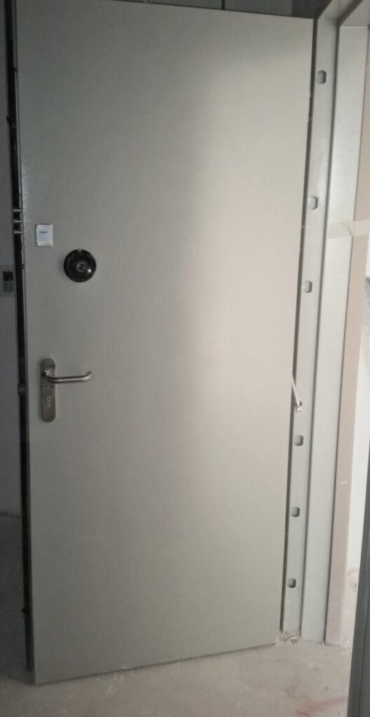 5-Minute steel anti-intrusion door Archives - דלתות ירושלים בע"מ